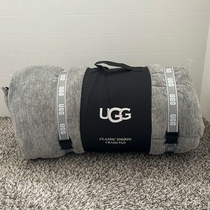 UGG | Other | Ugg Corey Crash Pad | Poshmark
